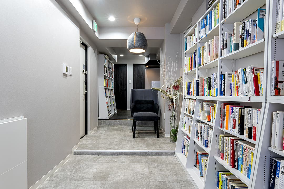 【会議室】ライブラリー（２F）　〜ビジネス書をメインに各種書籍が充実。ミーティングや面接などビジネスシーンに人気〜の写真5