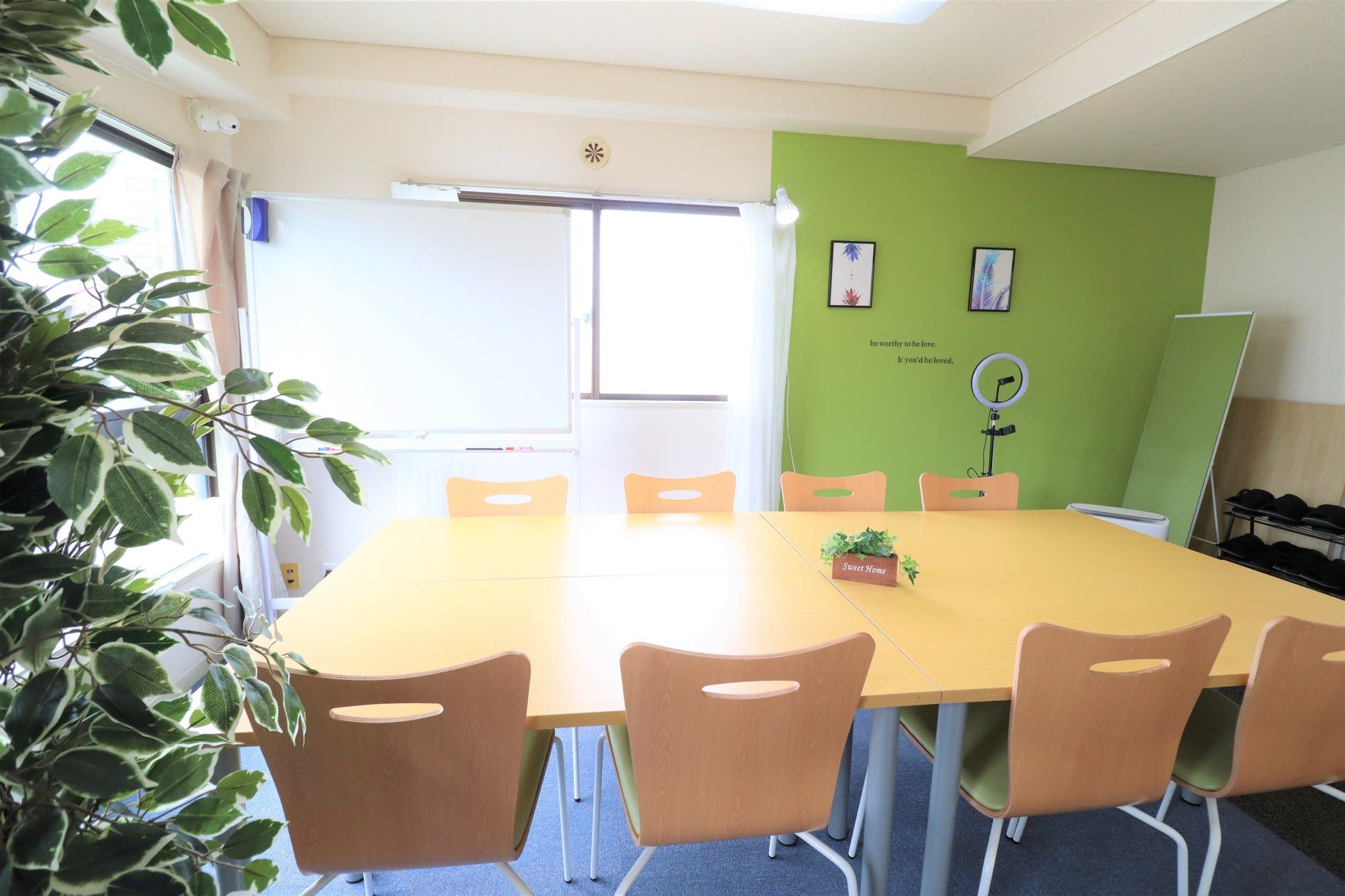 新宿眺望★新宿三丁目E1徒歩20秒★内装リニューアル済★Wi-Fiプロジェクター完備【生き生き新宿スペースⅠ】の写真2