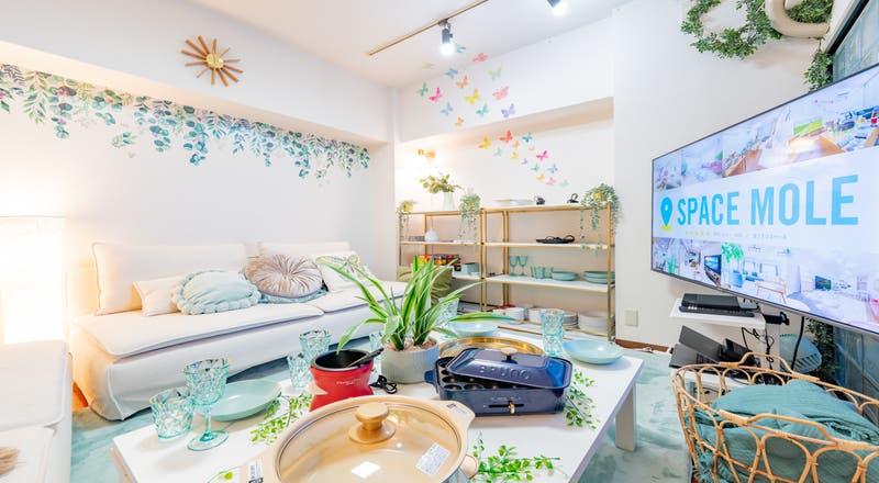 スペモ🌿 駅3分😍蝶々が舞う非日常空間✨動画視聴👀女子会💗287_Oasis大阪心斎橋2nd