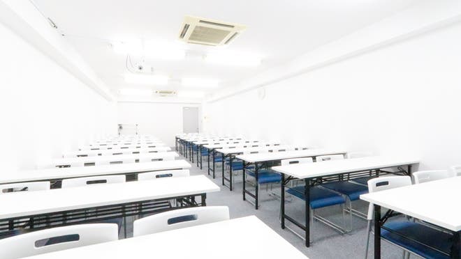 【池袋駅3分好立地!大型会議室!60名利用可!】プロジェクター・ホワイトボード・WiFi無料!ふれあい貸し会議室 池袋No46の写真5