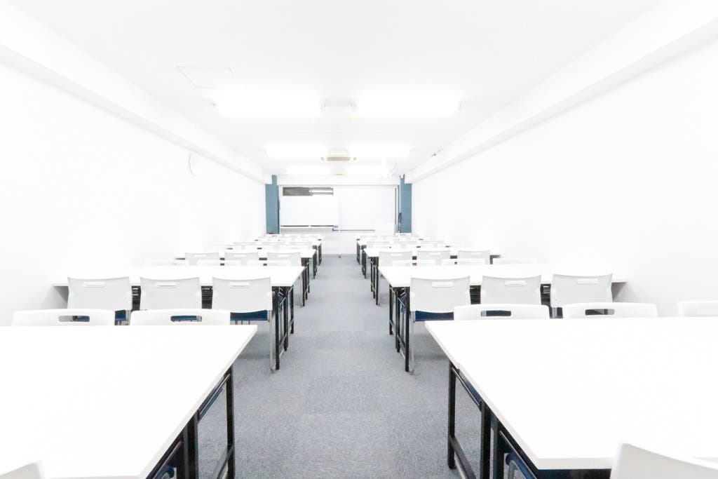 【池袋駅3分好立地！大型会議室！60名利用可！】プロジェクター・ホワイトボード・WiFi無料！ふれあい貸し会議室 池袋No46の写真6