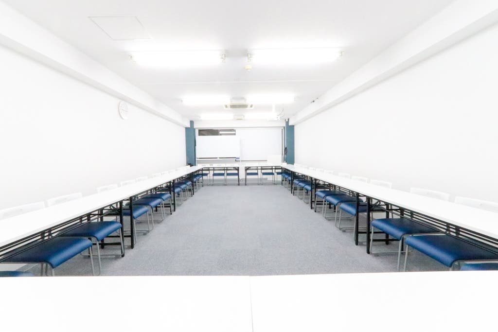 【池袋駅3分好立地！大型会議室！60名利用可！】プロジェクター・ホワイトボード・WiFi無料！ふれあい貸し会議室 池袋No46の写真10