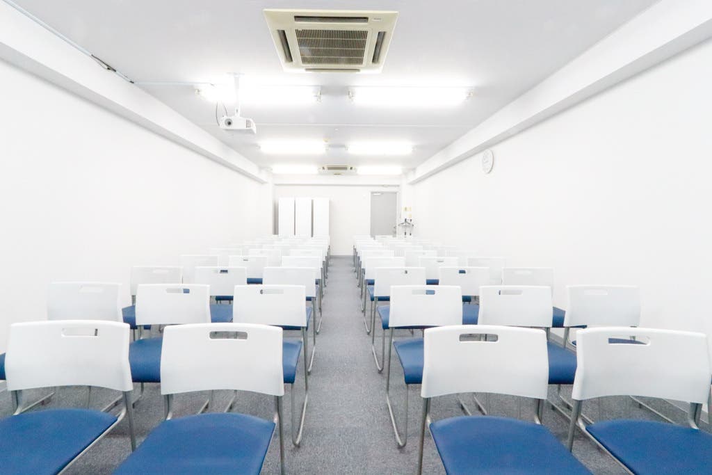 【池袋駅3分好立地！大型会議室！60名利用可！】プロジェクター・ホワイトボード・WiFi無料！ふれあい貸し会議室 池袋No46の写真16