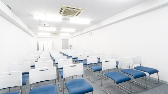 【池袋駅3分好立地!大型会議室!60名利用可!】プロジェクター・ホワイトボード・WiFi無料!ふれあい貸し会議室 池袋No46の写真17