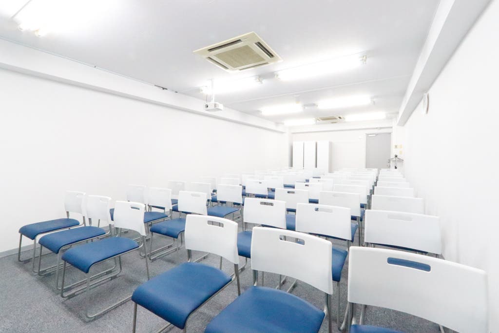 【池袋駅3分好立地！大型会議室！60名利用可！】プロジェクター・ホワイトボード・WiFi無料！ふれあい貸し会議室 池袋No46の写真18