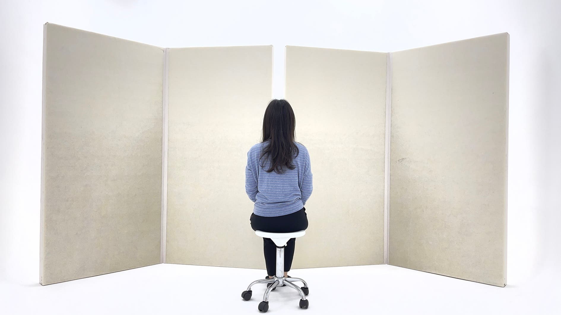 スモーク クロマキ 大音量可 引16m天高3.5m 機材無料 個室メイクR 最大幅11m本格プロ仕様白ホリスタジオ【徒歩2分】の写真14