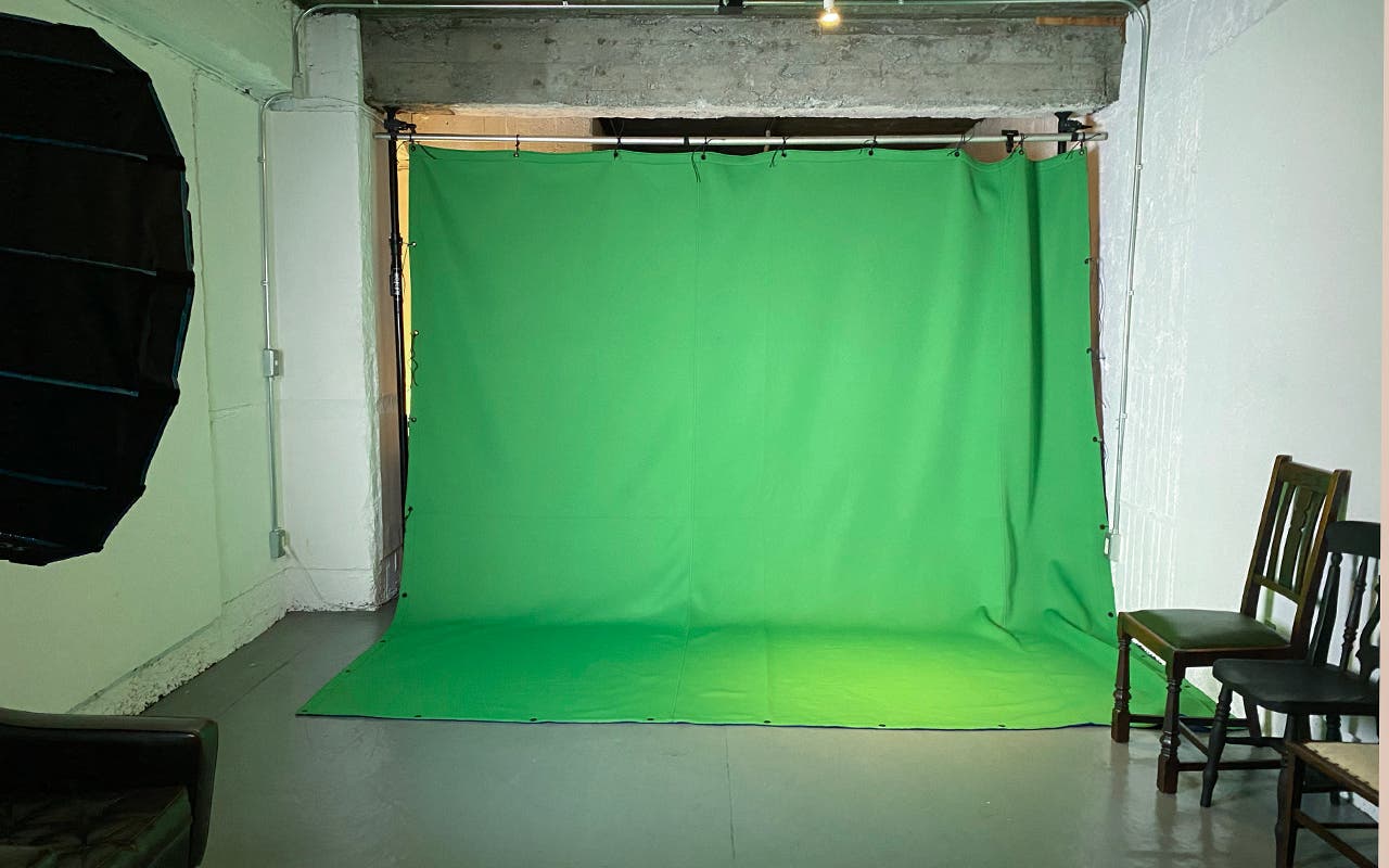 代々木ヴィンテージビル内の非現実的な白壁スタジオの写真22