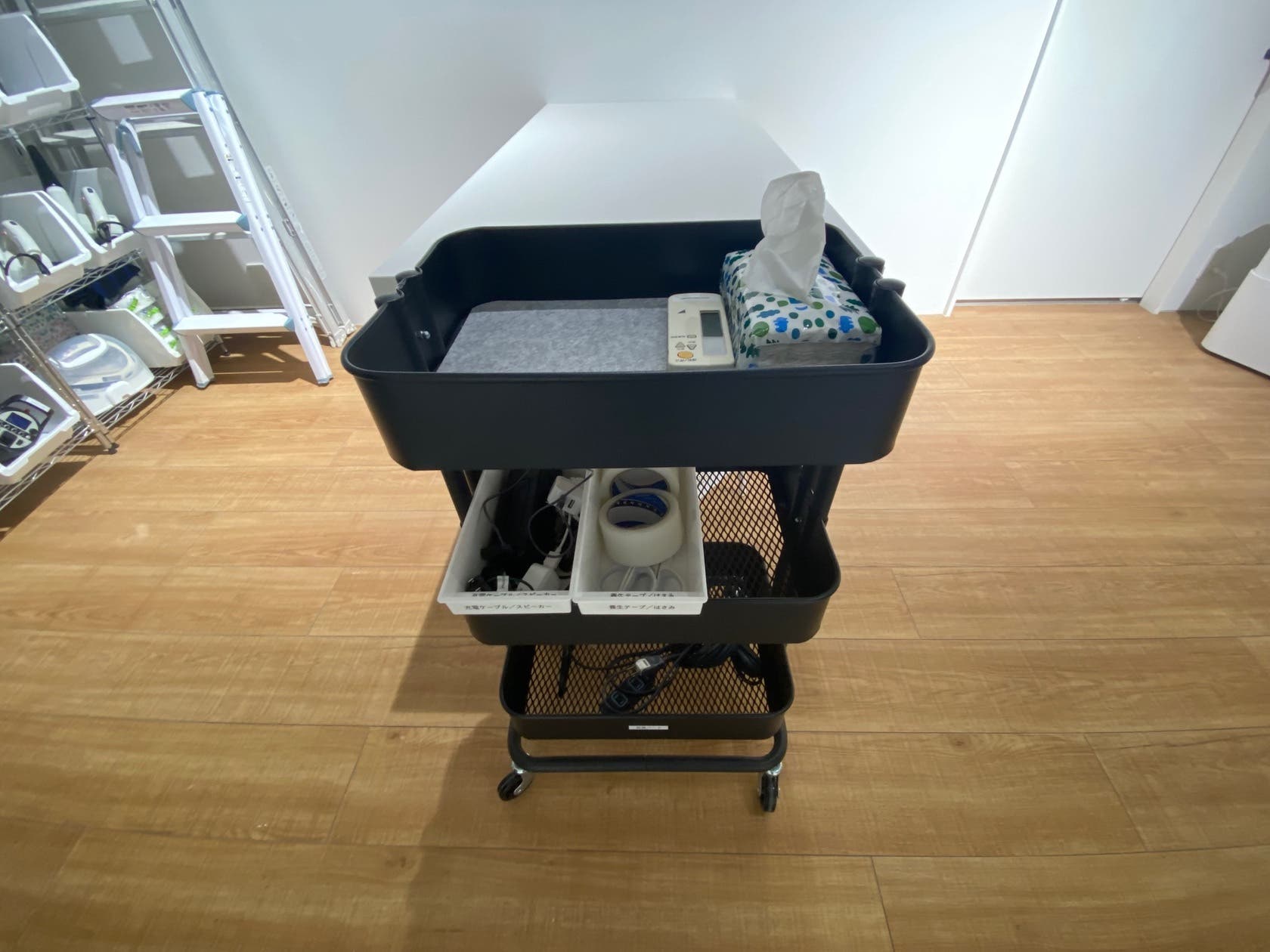 【練馬徒歩4分】HP完成記念！高3.3×横6ｍ白ホリ、トップライトの打てるレンタル撮影スタジオの写真11