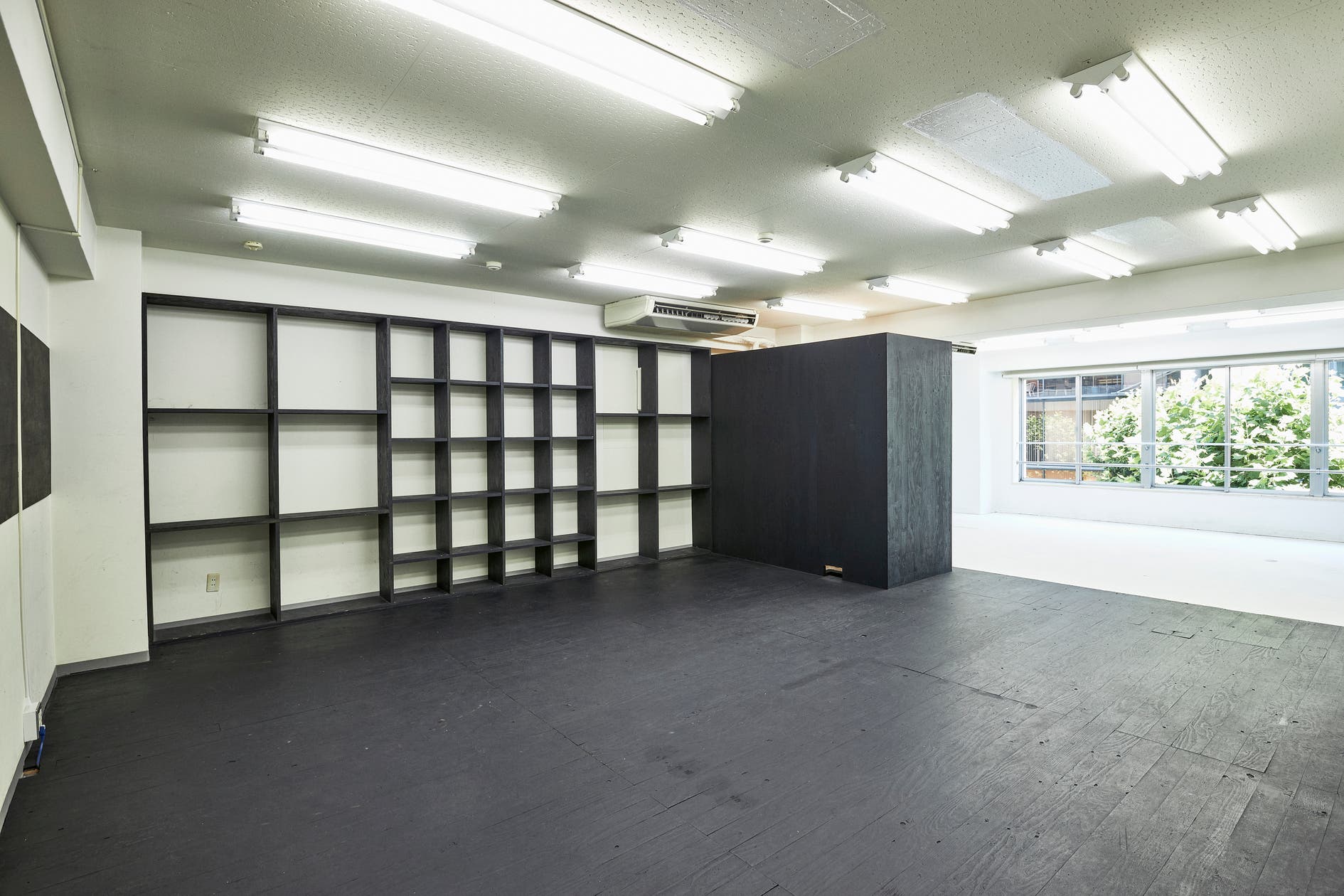 【DEXI Ｍono Studio／3F】新宿御苑前3分！会議・講習会・撮影・展示会・イベントなど多目的なニーズに◎の写真2