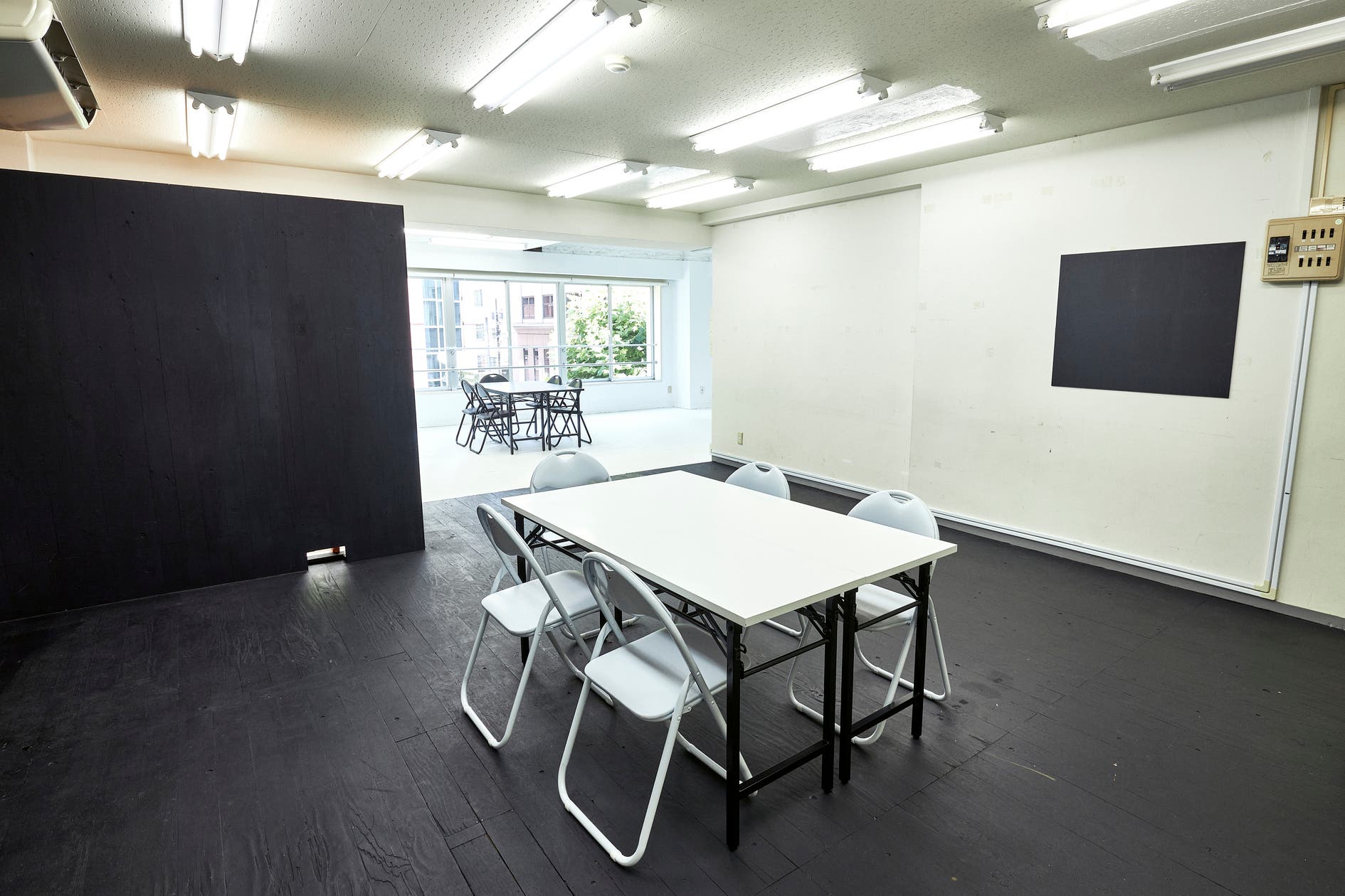 【DEXI Ｍono Studio／3F】新宿御苑前3分！会議・講習会・撮影・展示会・イベントなど多目的なニーズに◎の写真4