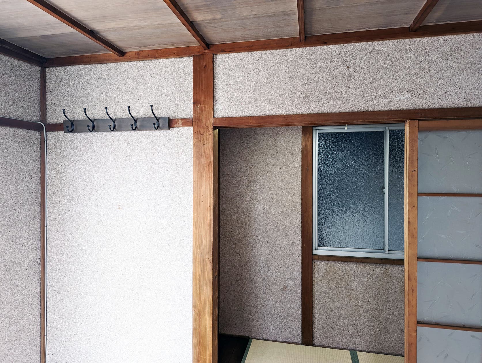 新調した畳が心地よい昔ながらの和室☆占いやネイル、テレワーク、荷物置き場にも最適の写真6