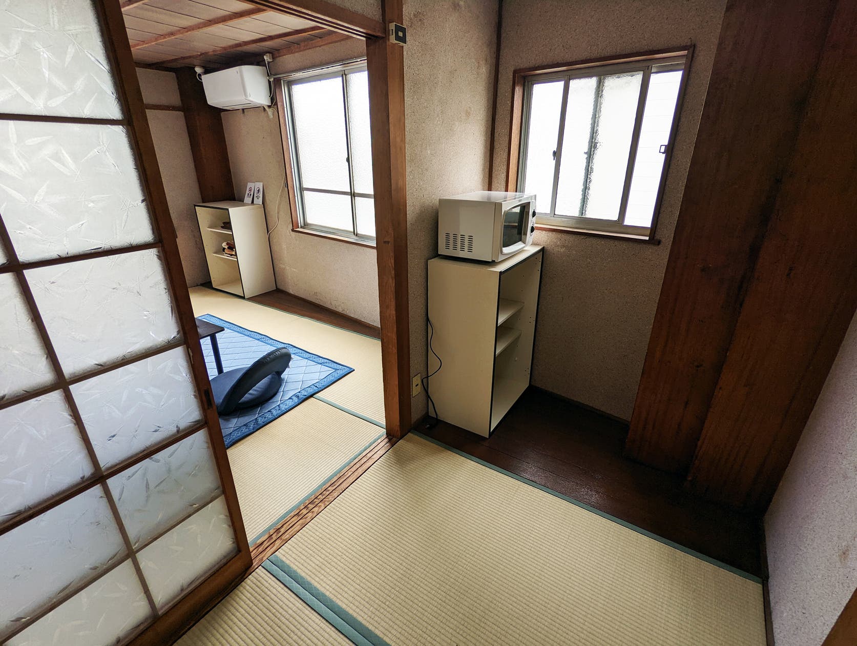 新調した畳が心地よい昔ながらの和室☆占いやネイル、テレワーク、荷物置き場にも最適の写真8