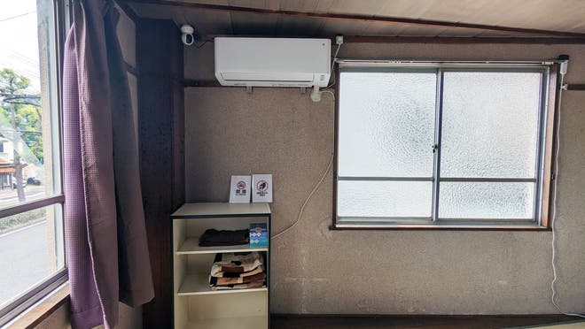 新調した畳が心地よい昔ながらの和室☆占いやネイル、テレワーク、荷物置き場にも最適の写真9