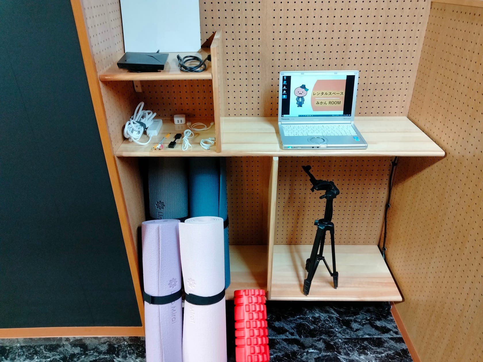 松山市駅3分🚶‍♀️ダンスができるレンタルスタジオ🙆‍♀️ 幅4.5ｍ、高さ1.8mの大型鏡/広さ38㎡/無料Wi-Fiの写真14