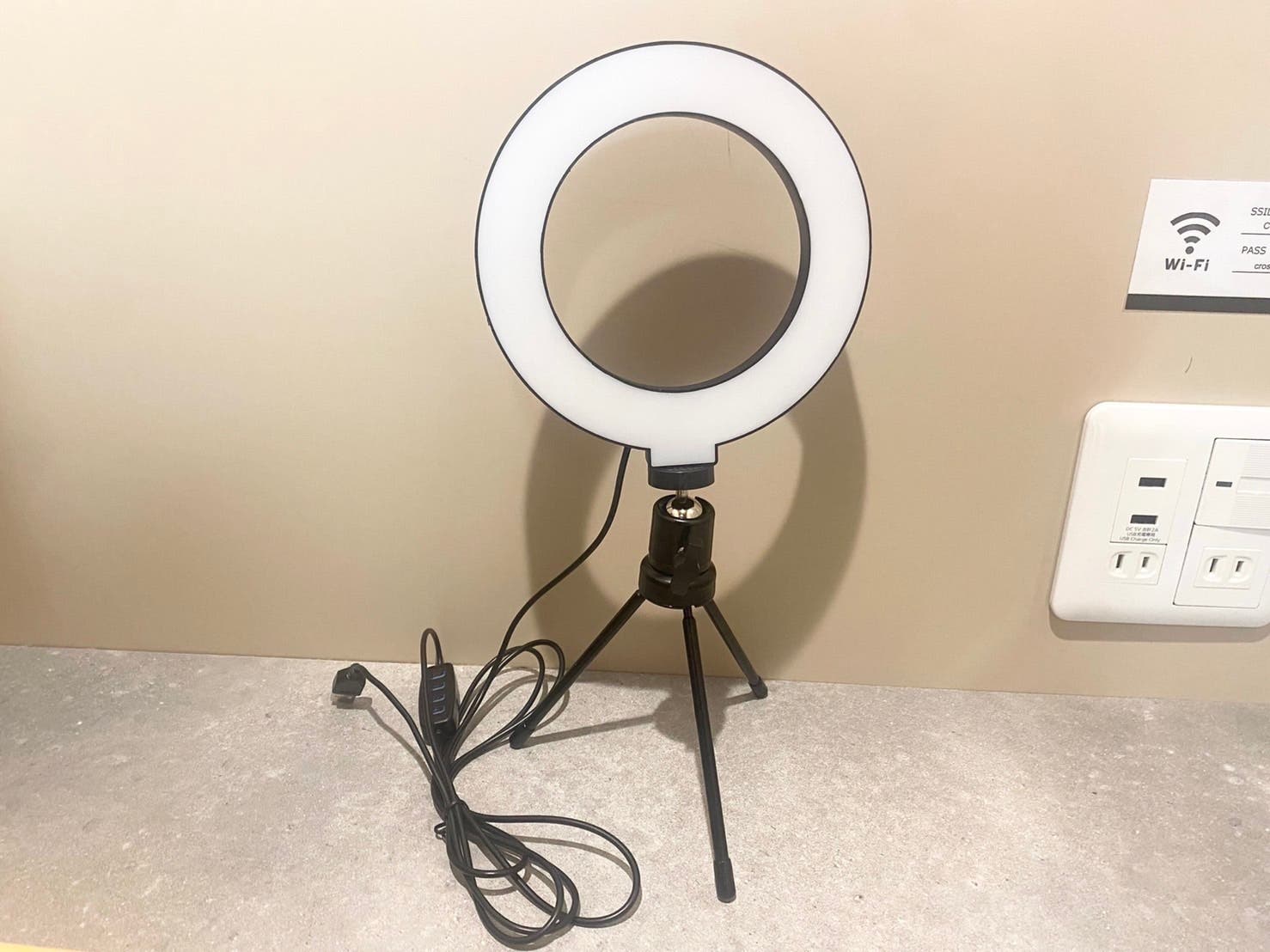 ＜RemoteworkBOX 天王洲［the DOCK］店【No.1】＞完全個室⭐️Wi-Fi無料！テレワーク/Zoom/自習の写真5