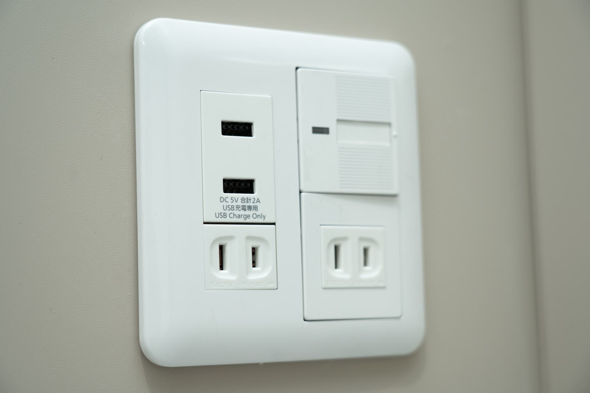 ＜RemoteworkBOX 天王洲［the DOCK］店【No.1】＞完全個室⭐️Wi-Fi無料！テレワーク/Zoom/自習の写真7