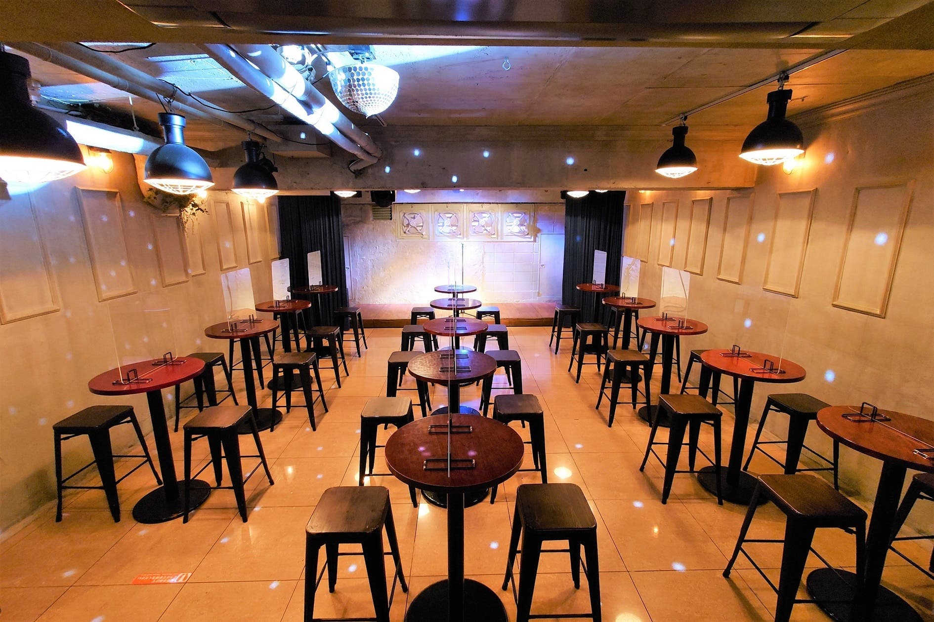 機材持ち込みOK / ステージ・音響・照明設備有/各種撮影・配信に【インダストリアルデザイン】の写真6