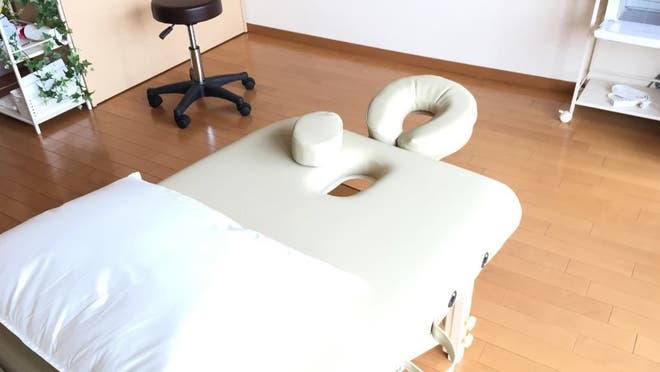 【南森町駅1分】シンプル&かわいい内装✨静かでお洒落な人気サロンです✨長時間・1日料金が格安✨エステや整体の施術/練習にの写真6