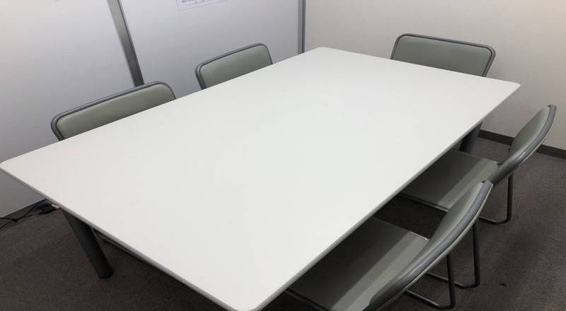 【会議室A★池袋駅徒歩5分★直前申込歓迎】駅ちか・やすい・きれい・高速Wi-Fiあり