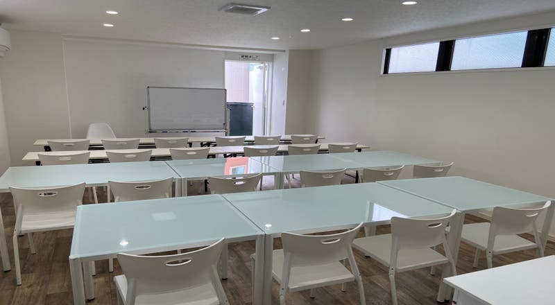 仙台駅西口徒歩4分！ルーフガーデン併設！会議/セミナー/イベント/撮影/配信などに！