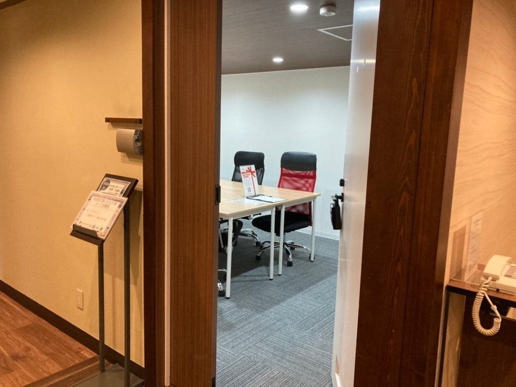広瀬通 【3階第7会議室】会議・打ち合わせ／TVセット付／Wi-fi・ホワイトボード有り／高機能チェア／8名様用の写真8