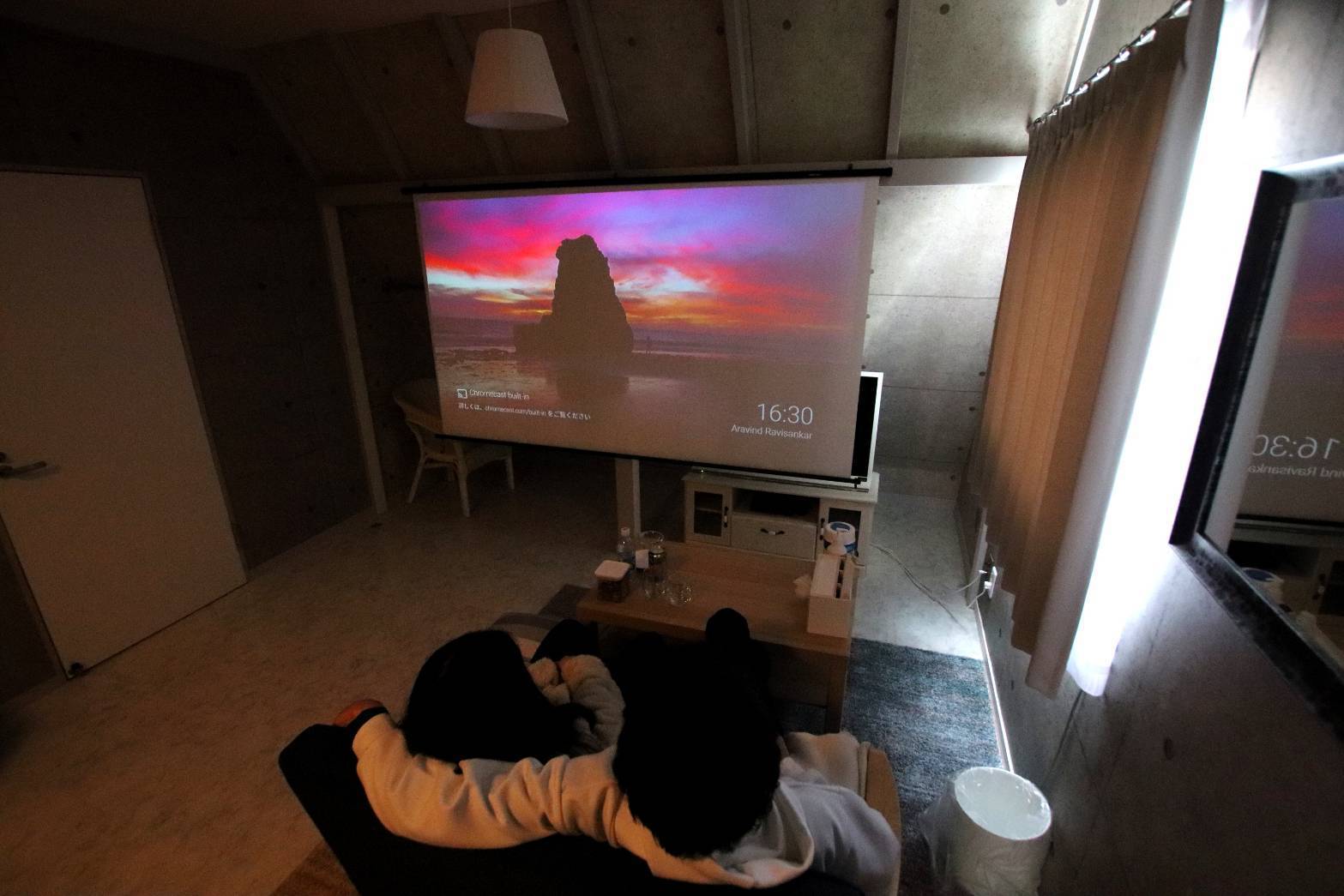 高画質、高音質プロジェクター＋100インチスクリーンの画像4