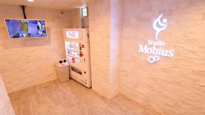 【料金値下げ】【駅徒歩1分の駅チカ】プロジェクター備え付け♪・パウダールーム完備♪無料オプション品多数♪【スタジオE】の写真11