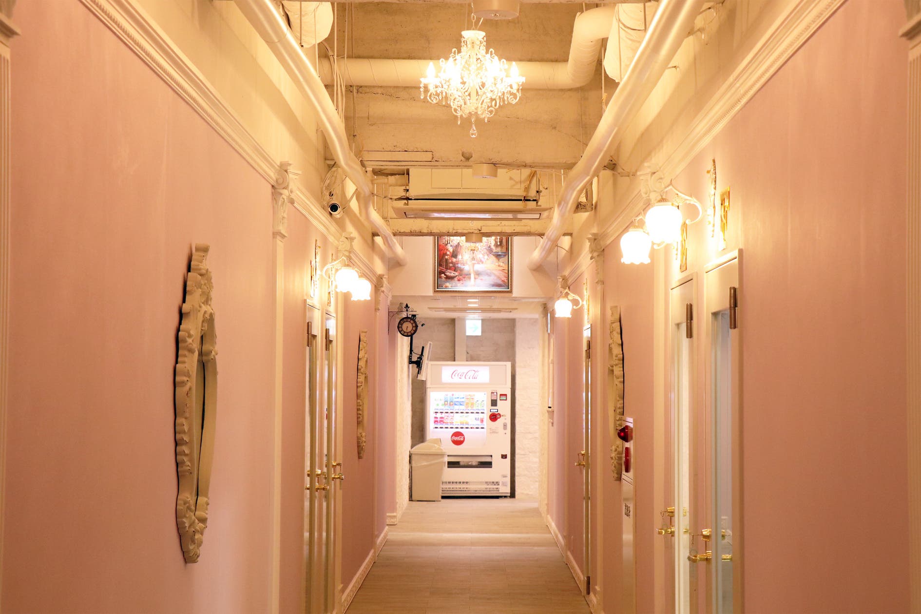 【料金値下げ】【駅徒歩1分の駅チカ】プロジェクター備え付け♪・パウダールーム完備♪無料オプション品多数♪【スタジオE】の写真14