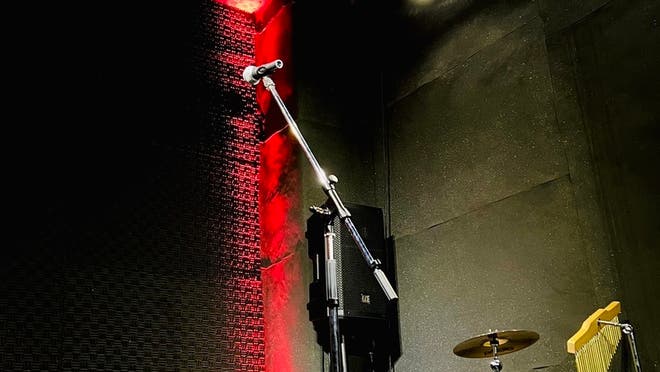 【祐天寺駅徒歩7分】完全防音ピアノのある貸切イベントスペース。撮影・楽器練習・パーティ等多目的に利用可能。カフェも利用可能。の写真1