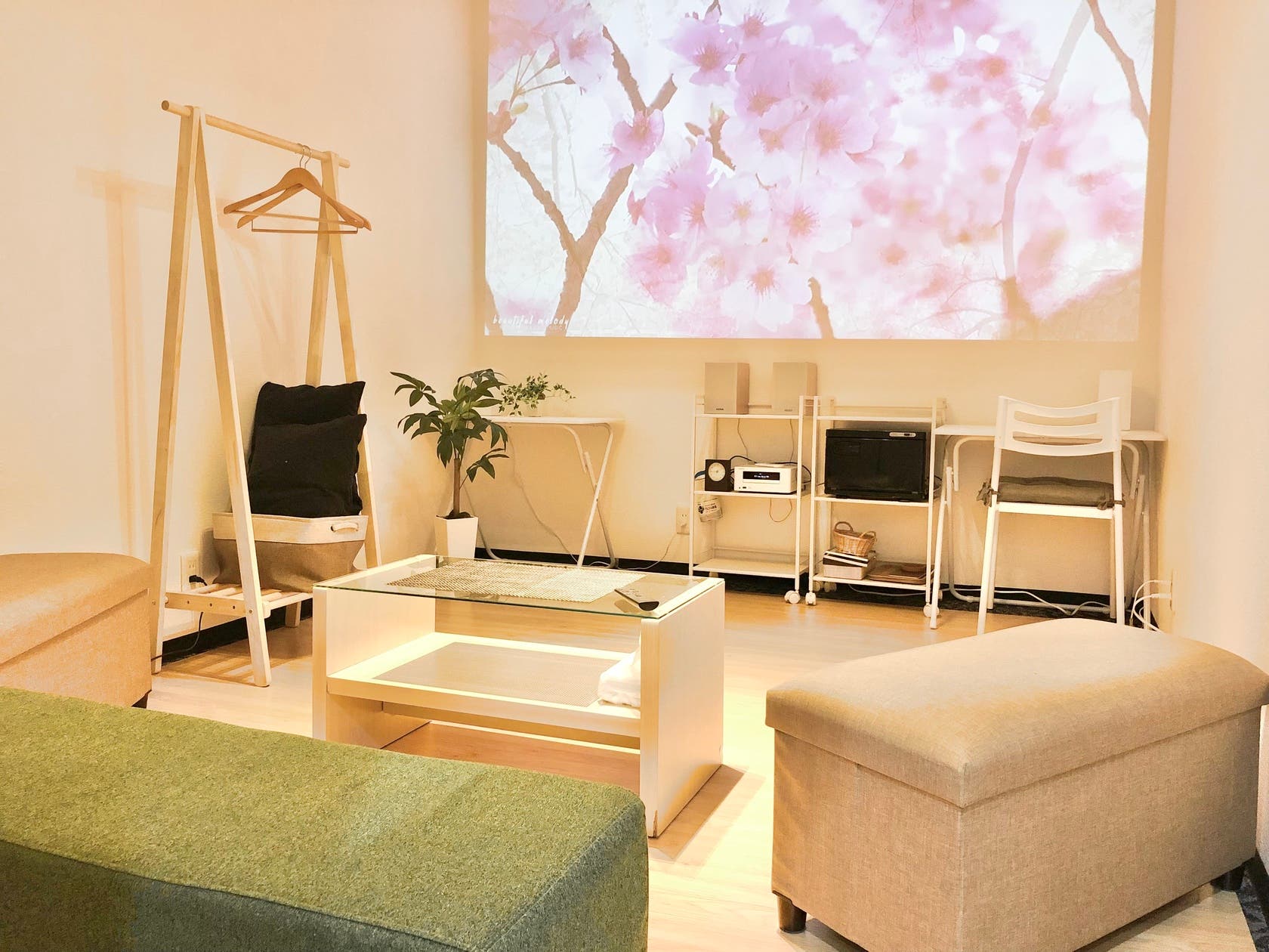 【大画面＆大音量OK！】映画鑑賞（プライベートシアター）・音楽鑑賞・楽器演奏に✨プロジェクターのレンタル料金込み✨南森町駅すぐ！の写真2