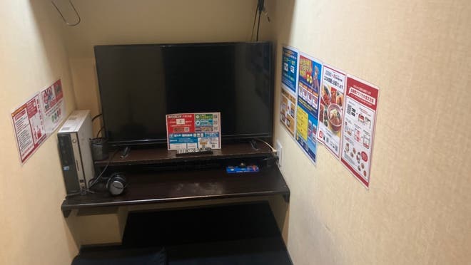 六本木駅から徒歩10秒 フラット防音完全個室 Wi-Fi使用可!テレワークや休憩にの写真2