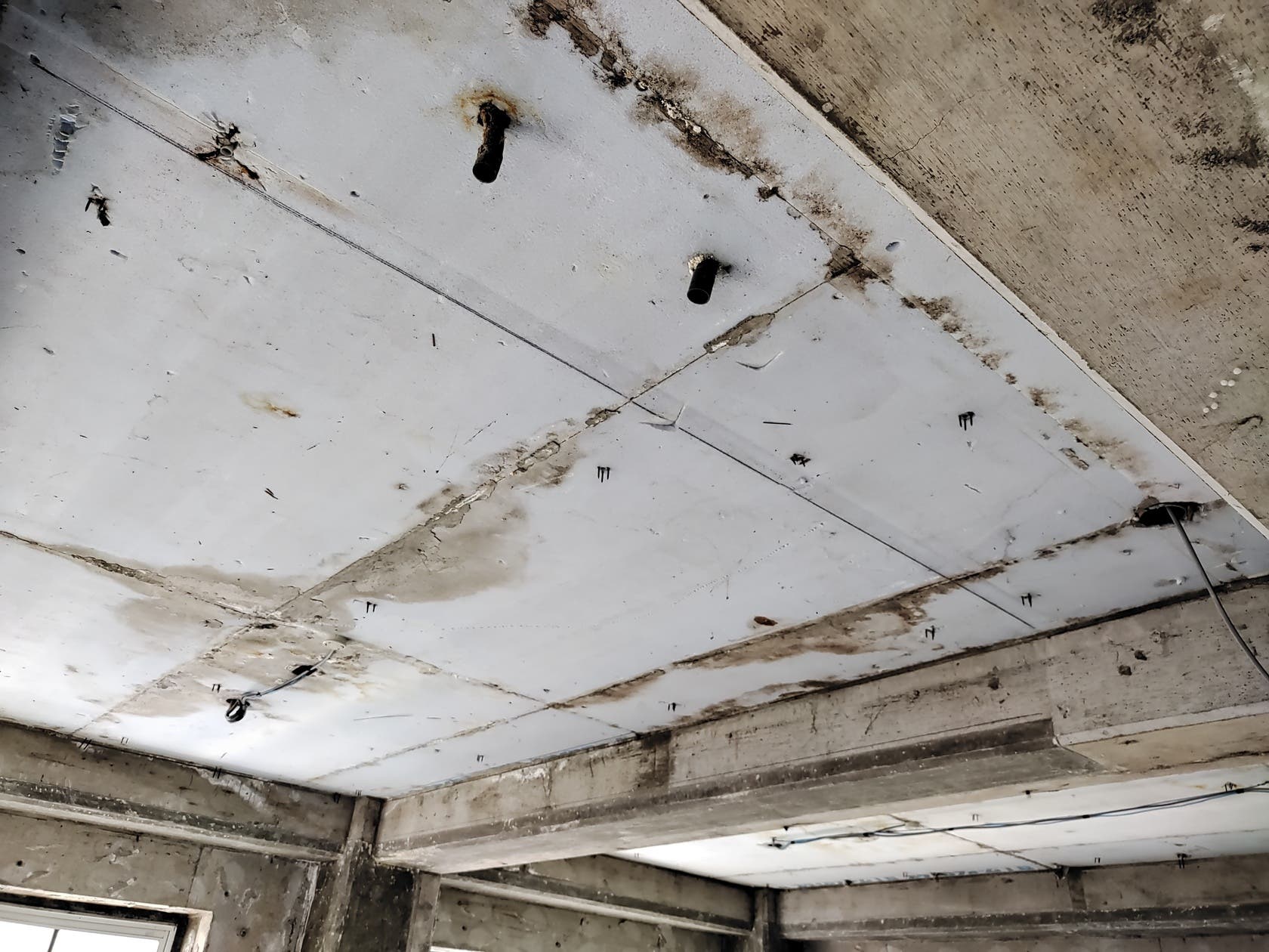 7/1〜休止予定【屋上付/廃墟感◎】コンクリむき出しのワイルドスペースの写真3