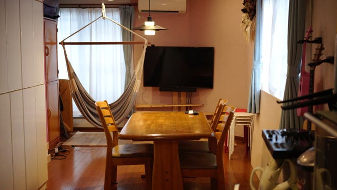 🏠一戸建てシェアハウスの共有部(リビング)を貸し出し✨|駅徒歩10分以内|ホームパーティ|飲み会|もくもく会|キッチン利用可能の写真2