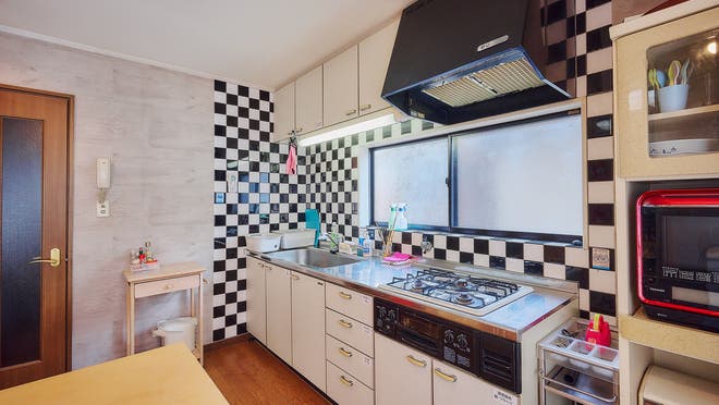 【RebornキッチンスペースC】自然光の入る一軒家の一室、キッチンで撮影/女子会/誕生日会/パーティー【阪神尼崎駅徒歩7分】の写真2