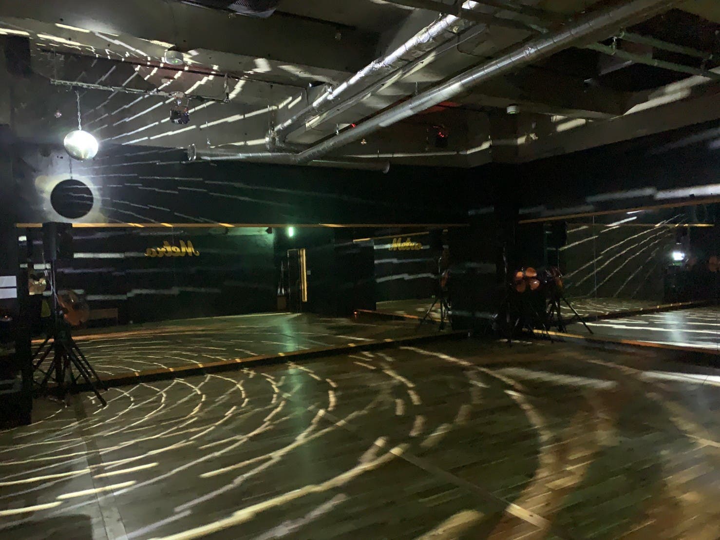 ◆横浜駅西口から徒歩5分◆舞台並みの照明設備完備！オシャレで居心地の良いレンタルスタジオです！の写真6