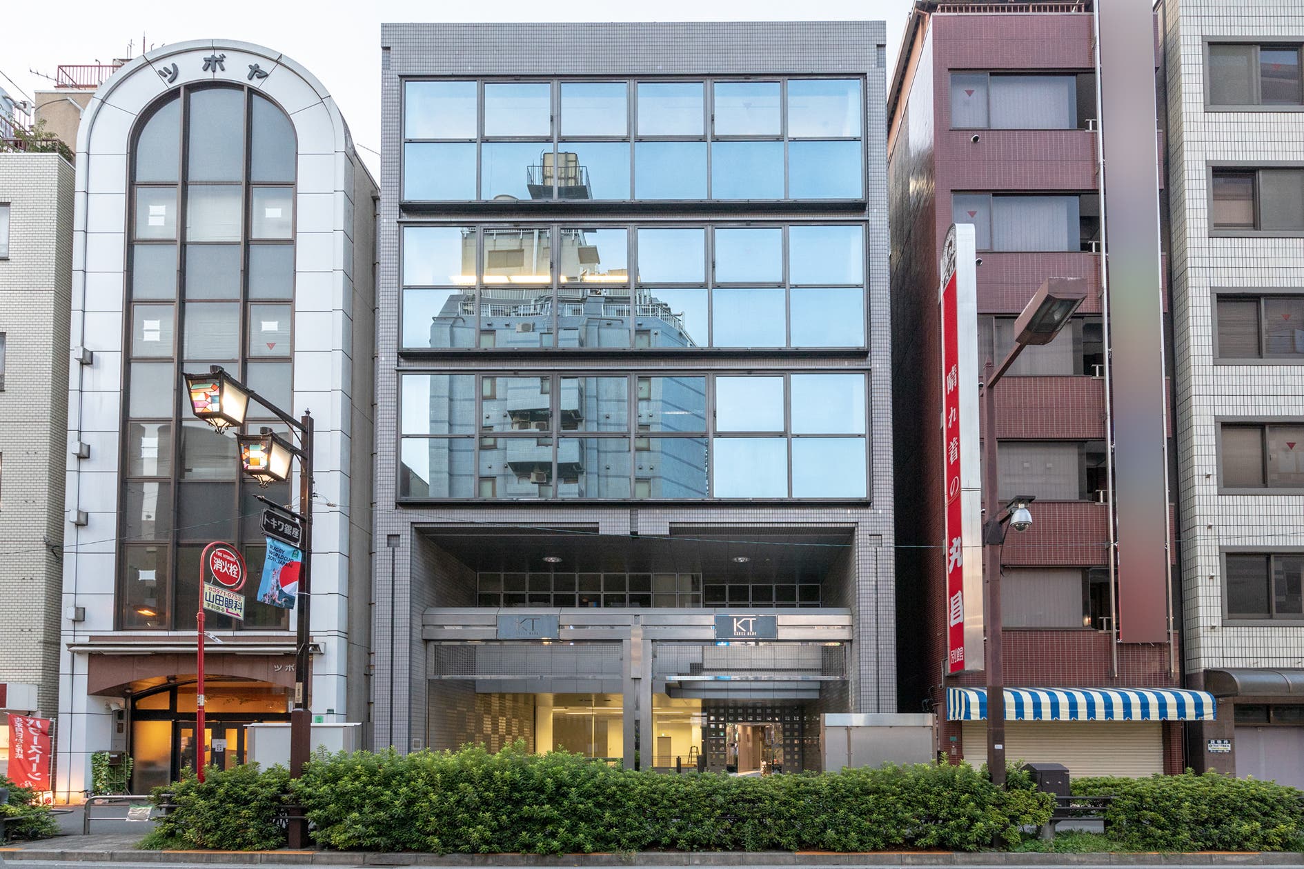 【池袋西口徒歩3分】8名用会議室＃Wi-F＃電源i＃フリードリンク＃コンシェルジュ＃ホワイトボードの写真8