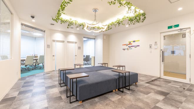 【池袋西口徒歩3分】4名用会議室#Wi-Fi#電源#ホワイトボード#フリードリンク#コンシェルジュの写真5