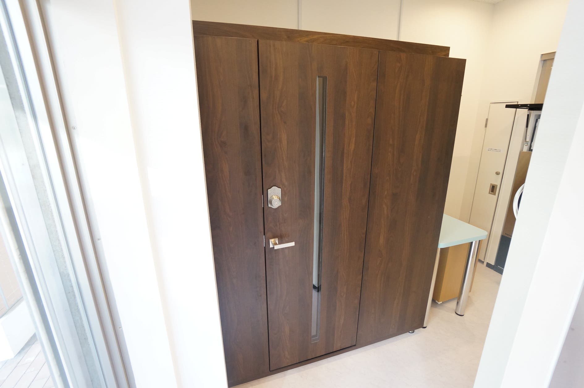 ⭐️OPENキャンペーン価格⭐️＜wash+明海ワークブース＞コインランドリー内のワークブース💼Wi-Fi📶モニター🖥の写真7