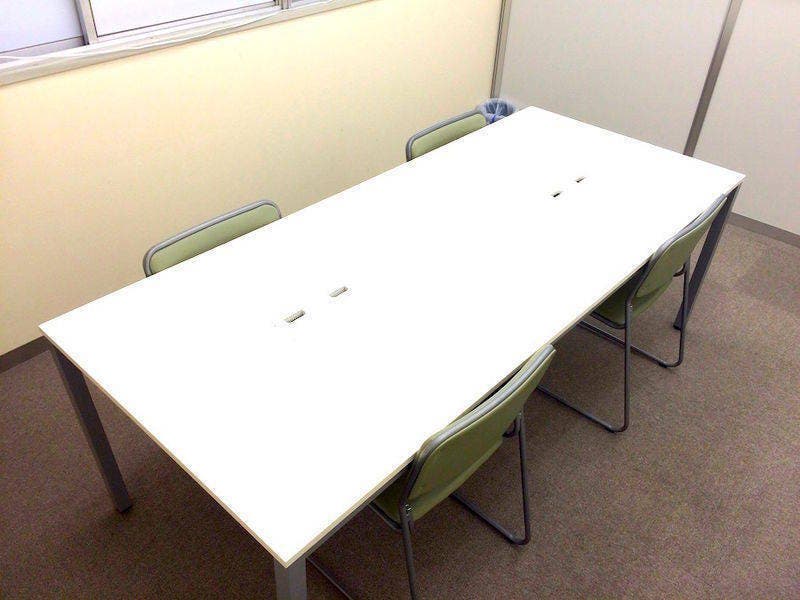 【会議室C★池袋駅徒歩5分★直前申込歓迎】駅ちか・やすい・きれい・高速Wi-Fiありの写真3