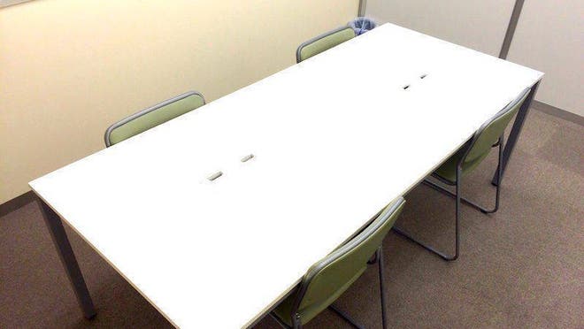 【会議室C★池袋駅徒歩5分★直前申込歓迎】駅ちか・やすい・きれい・高速Wi-Fiありの写真3