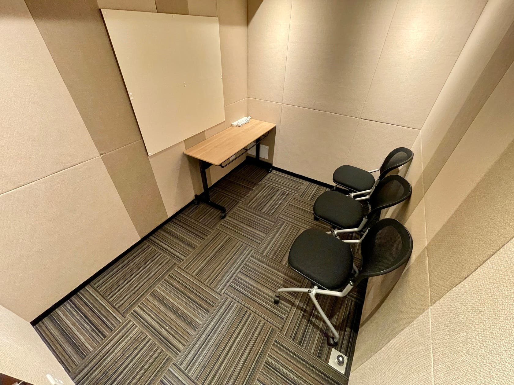 防音ルーム7C【 四谷三丁目駅 1分】オプション料金0円で設備・備品使い放題♪WiFi無料！清掃・消毒で衛生面も安心♥便利な駅近の写真2