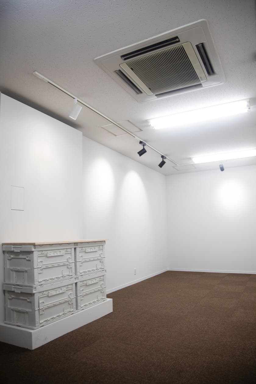 東京駅の近く・宝町駅徒歩3分・広さ34㎡・シンプルな白い空間・様々なアーティスト様にご利用していただけますの写真4