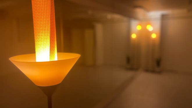 柿生駅徒歩3分!ダンスやヨガの練習に最適な広々とした大きな鏡付きスペース!机と椅子無料貸し出しで会議にも使える!の写真2