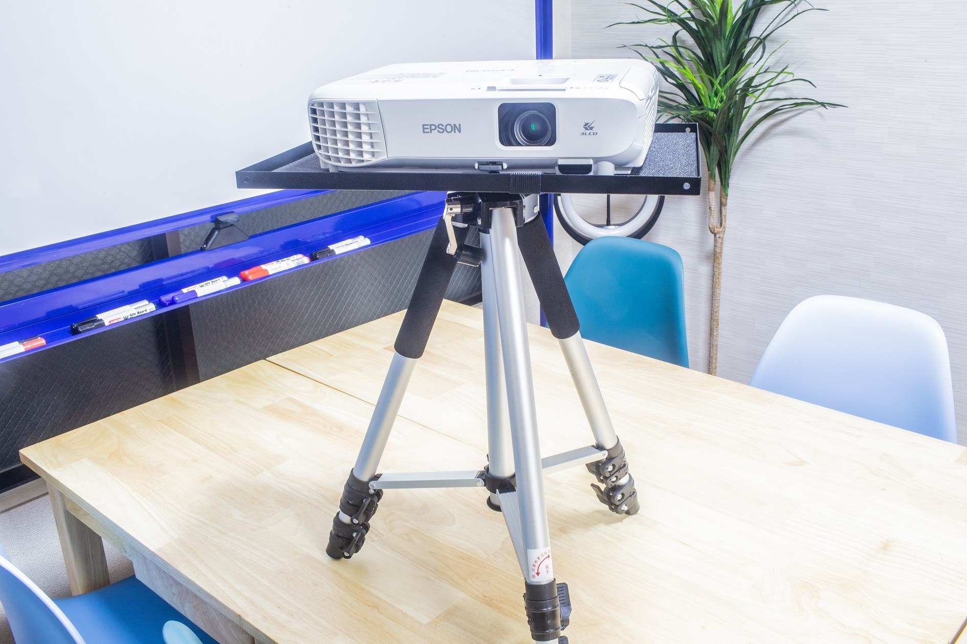 P2.P4出口2分/最大17名/設備無料/光高速Wifi/ﾌﾟﾛｼﾞｪｸﾀｰ/ﾎﾜｲﾄﾎﾞｰﾄﾞの写真12