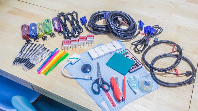 P2.P4出口2分/最大17名/設備無料/光高速Wifi/プロジェクター/ホワイトボードの写真14