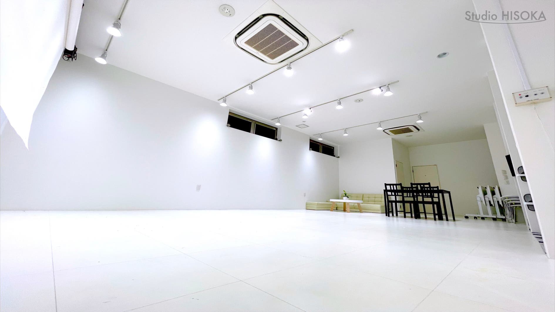 ＜Studio HISOKA＞機材多数導入！高速光Wi-Fi📶白ホリ/照明/キャプボ/駐車場有📸撮影スタジオ/動画配信/コスプレの写真5
