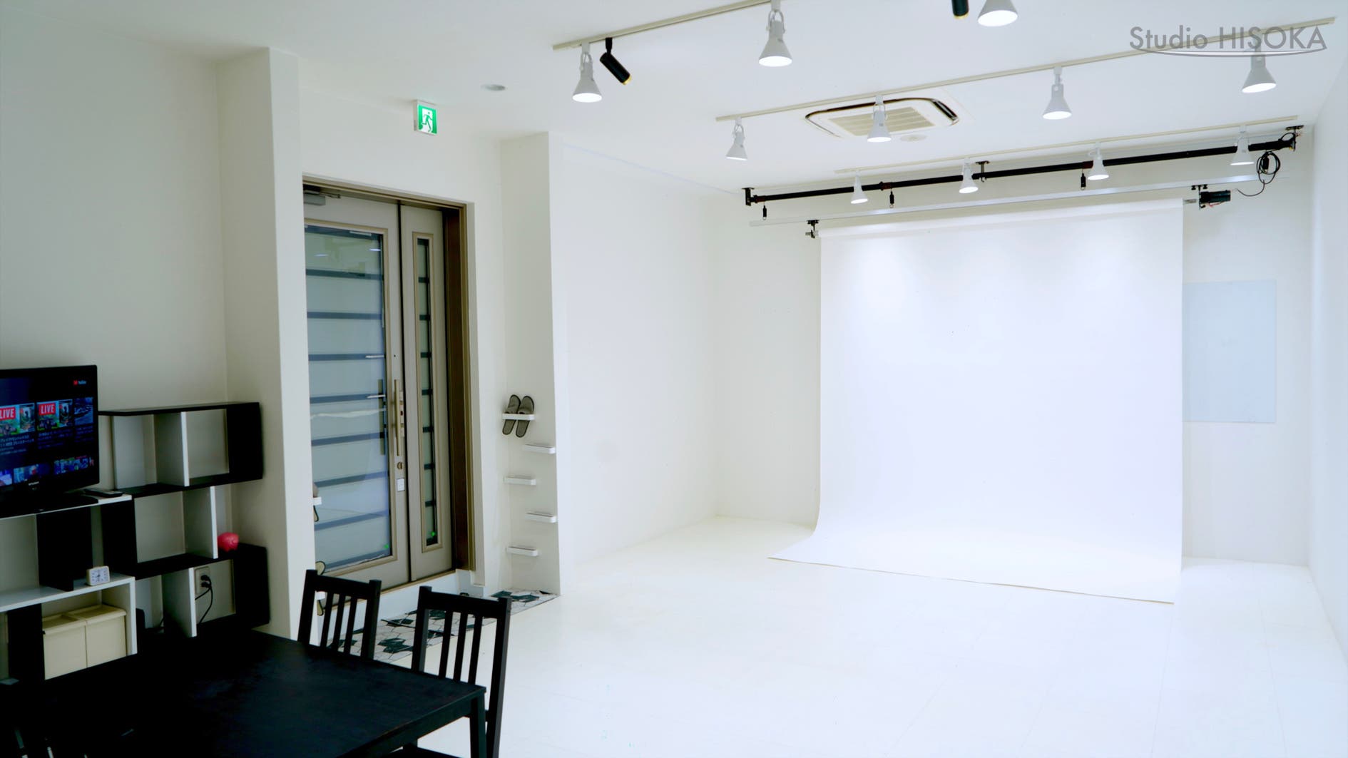 ＜Studio HISOKA＞機材多数導入！高速光Wi-Fi📶白ホリ/照明/キャプボ/駐車場有📸撮影スタジオ/動画配信/コスプレの写真13