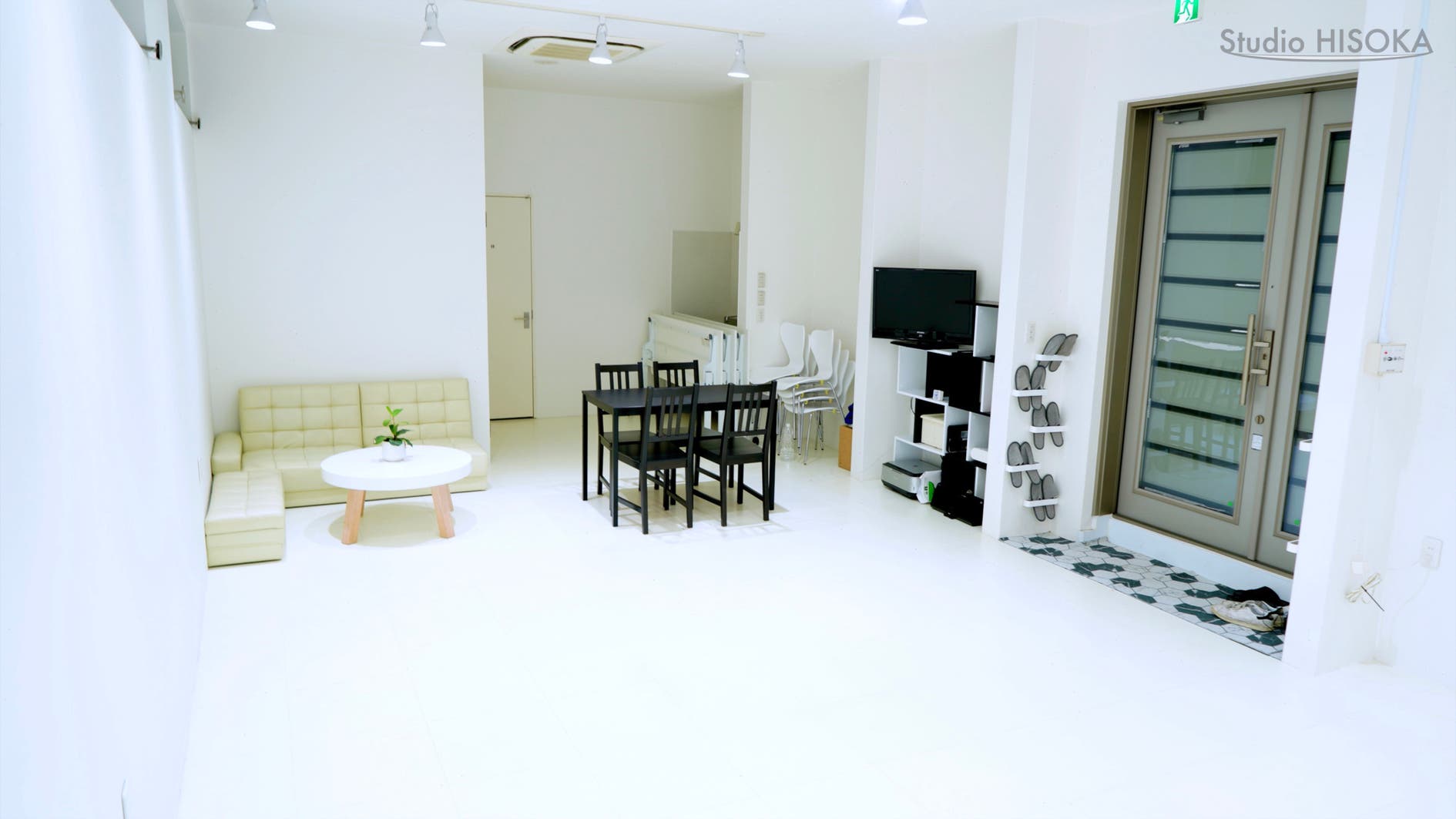 ＜Studio HISOKA＞機材多数導入！高速光Wi-Fi📶白ホリ/照明/キャプボ/駐車場有📸撮影スタジオ/動画配信/コスプレの写真14