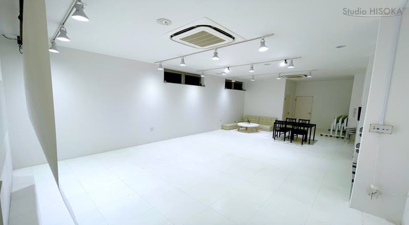 ＜Studio HISOKA＞機材多数導入！高速光Wi-Fi📶白ホリ/照明/キャプボ/駐車場有📸撮影スタジオ/動画配信/コスプレ