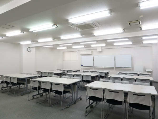 【秋葉原7分・浅草橋4分】換気十分！格安な貸し会議室（50名）高速Wi-Fi+電源完備の写真8